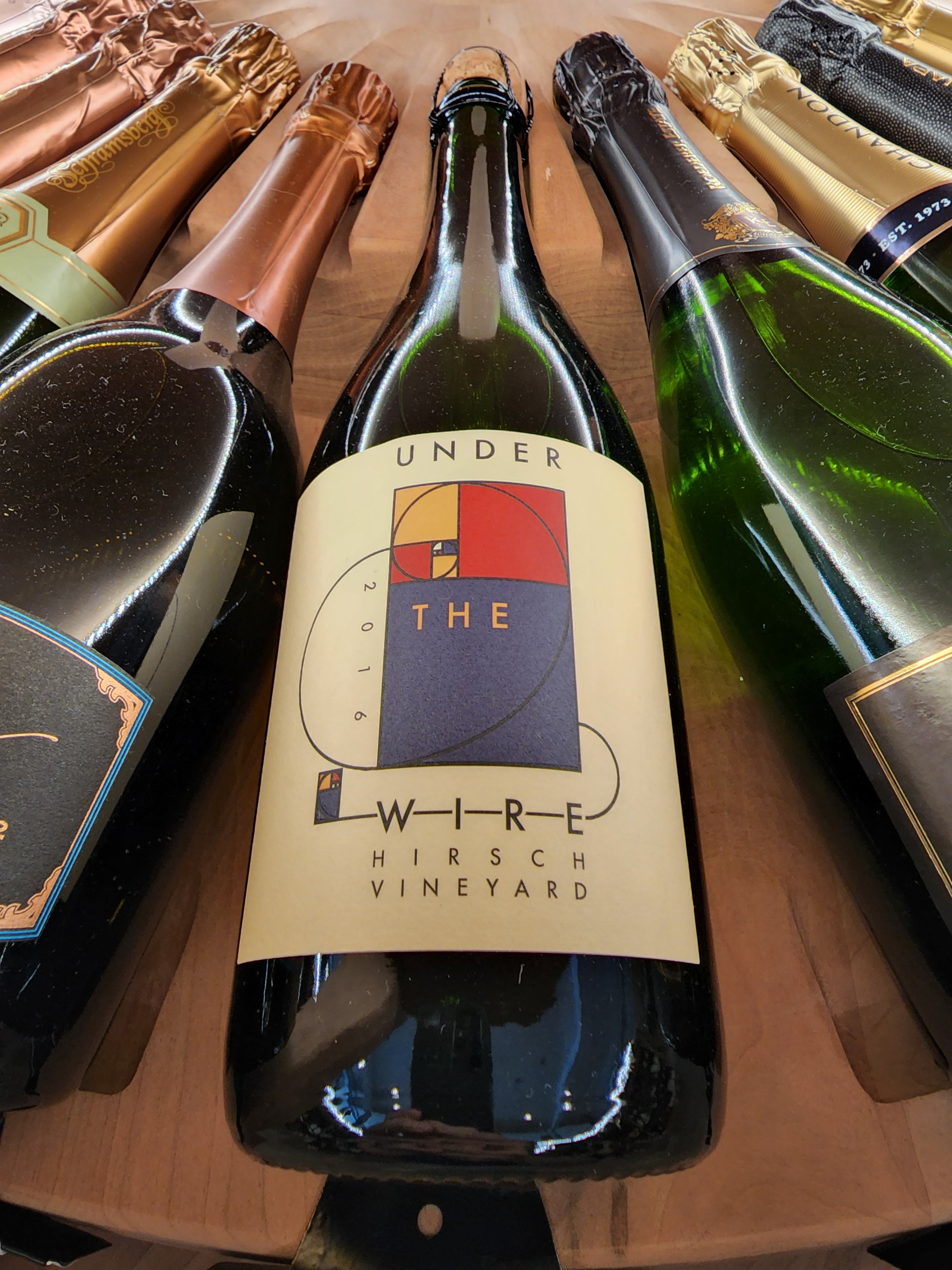 16 Under the Wire Hirsch Sparkling PN – Clayton Winehouse