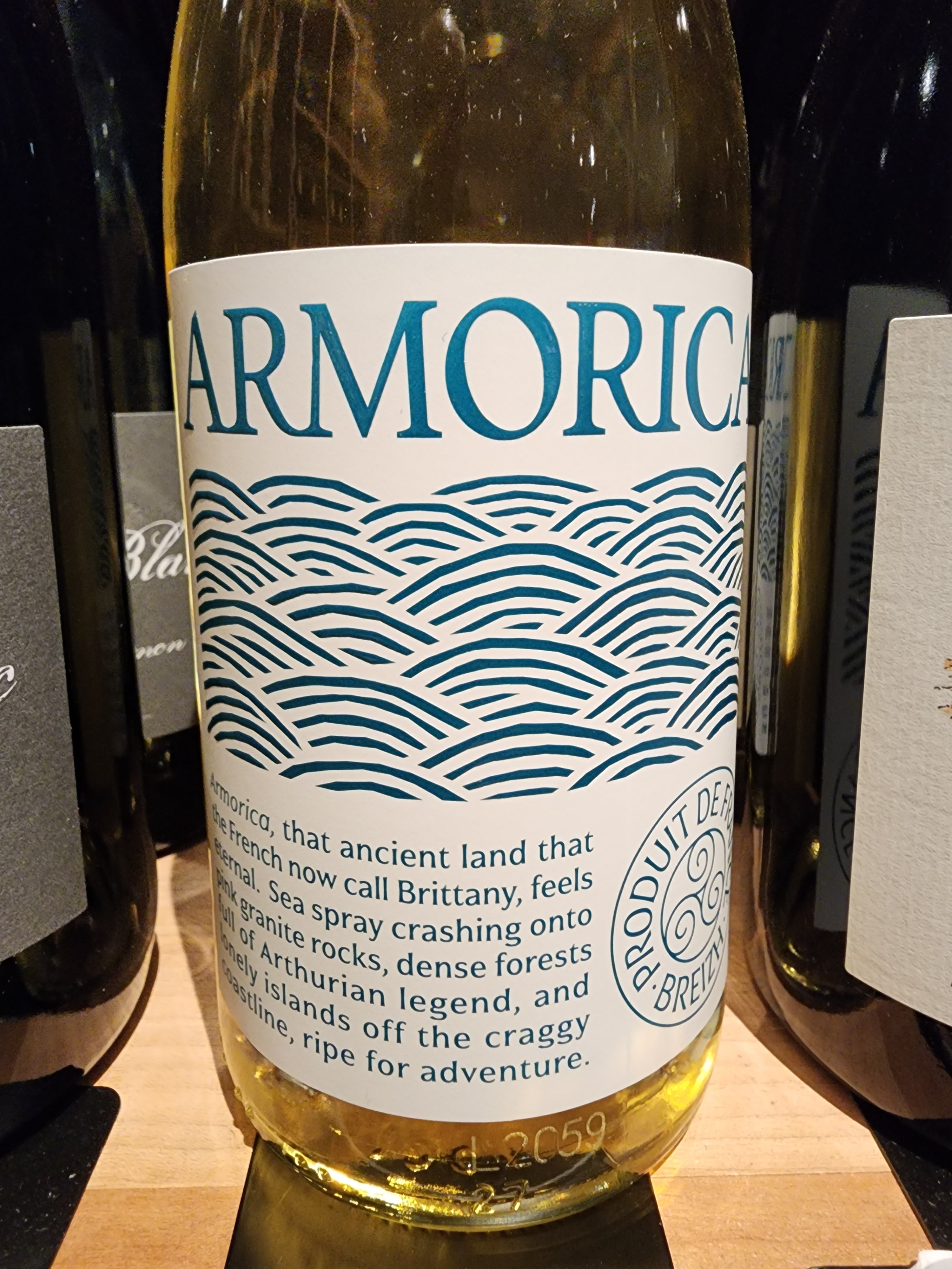 Armorica White Wine – Clayton Winehouse